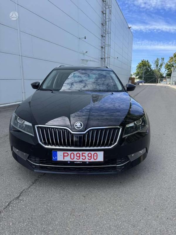 Black Skoda SuperB 2018 in Klaipeda, with an engine capacity of 1.97 L and mileage of 240 thousand km for 12600 €, photo 2 on AUTOMOTO.COM.LV