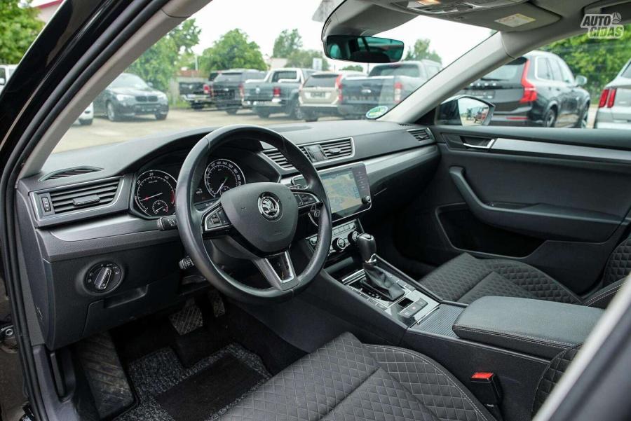 Melns Skoda SuperB 2018 Kauņa, ar dzinēja tilpumu 2.00 L un nobraukumu 184 tūkst. km par 14250 €, foto 28 vietnē AUTOMOTO.COM.LV