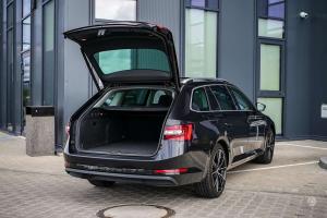 Melns Skoda SuperB 2018 Kauņa, ar dzinēja tilpumu 1.97 L un nobraukumu 184 tūkst. km par 14250 €, foto 14 vietnē AUTOMOTO.COM.LV