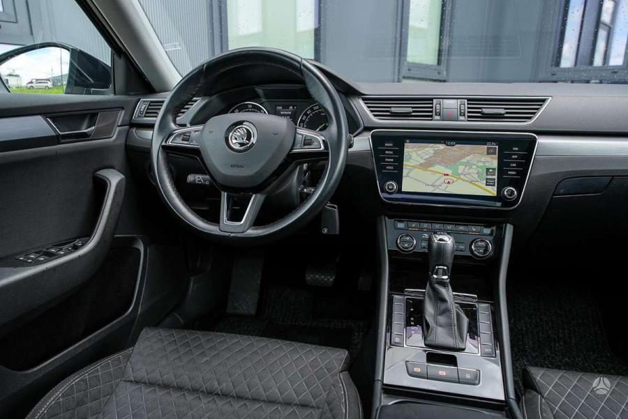 Melns Skoda SuperB 2018 Kauņa, ar dzinēja tilpumu 1.97 L un nobraukumu 184 tūkst. km par 14250 €, foto 18 vietnē AUTOMOTO.COM.LV