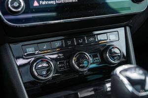 Melns Skoda SuperB 2018 Kauņa, ar dzinēja tilpumu 1.97 L un nobraukumu 184 tūkst. km par 14250 €, foto 22 vietnē AUTOMOTO.COM.LV