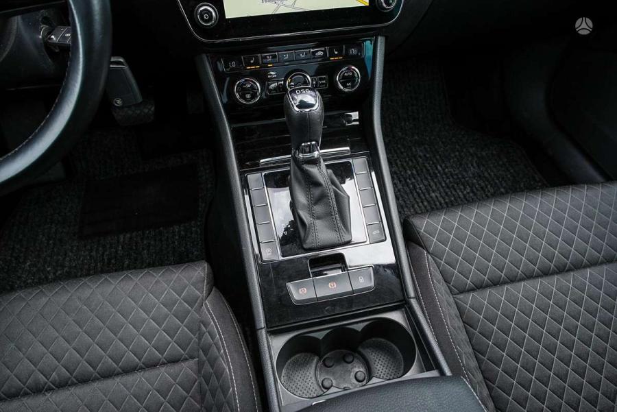 Melns Skoda SuperB 2018 Kauņa, ar dzinēja tilpumu 1.97 L un nobraukumu 184 tūkst. km par 14250 €, foto 23 vietnē AUTOMOTO.COM.LV