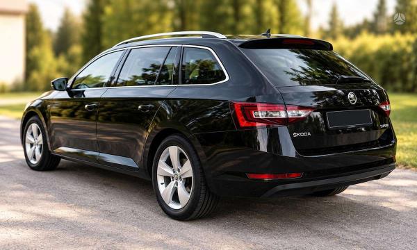 Skoda SuperB 2018 Palanga vietnē Melns Skoda SuperB 2018 Palanga, ar dzinēja tilpumu 1.80 L un nobraukumu 160 tūkst. km par 14900 €, foto 7 vietnē AUTOMOTO.COM.LV