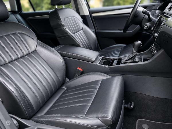 Skoda SuperB 2018 Palanga vietnē Melns Skoda SuperB 2018 Palanga, ar dzinēja tilpumu 1.80 L un nobraukumu 160 tūkst. km par 14900 €, foto 10 vietnē AUTOMOTO.COM.LV