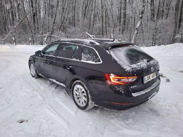 Black Skoda SuperB 2019 in Kaunas, with an engine capacity of 1.50 L and mileage of 195 thousand km for 14000 €, photo 3 on AUTOMOTO.COM.LV