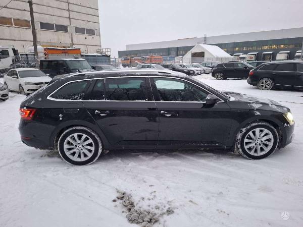 Black Skoda SuperB 2019 in Kaunas, with an engine capacity of 1.50 L and mileage of 195 thousand km for 14000 €, photo 6 on AUTOMOTO.COM.LV