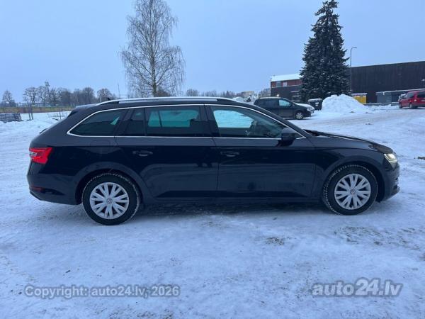 Melns Skoda SuperB 2019 Tallina, ar dzinēja tilpumu 1.50 L un nobraukumu 0 tūkst. km par 10950 €, foto 4 vietnē AUTOMOTO.COM.LV