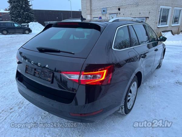 Melns Skoda SuperB 2019 Tallina, ar dzinēja tilpumu 1.50 L un nobraukumu 0 tūkst. km par 10950 €, foto 5 vietnē AUTOMOTO.COM.LV