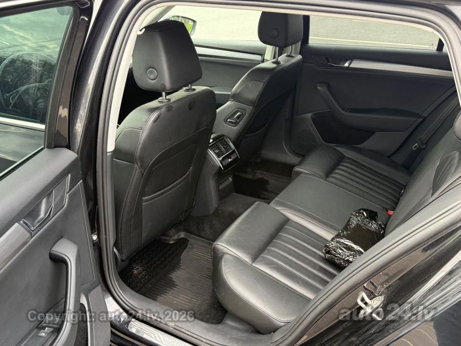 Melns Skoda SuperB 2019 Rapla, ar dzinēja tilpumu 2.00 L un nobraukumu 280 tūkst. km par 11800 €, foto 10 vietnē AUTOMOTO.COM.LV