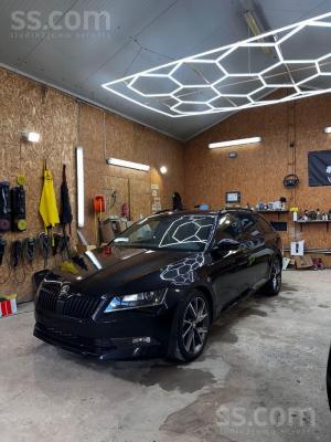 Black Skoda SuperB 2019 in Kuldiga, with an engine capacity of 2.00 L and mileage of 170 thousand km for 17800 €, photo  on AUTOMOTO.COM.LV