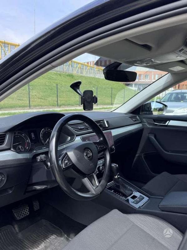 Melns Skoda SuperB 2019 Klaipėda, ar dzinēja tilpumu 2.00 L un nobraukumu 465 tūkst. km par 14500 €, foto 5 vietnē AUTOMOTO.COM.LV