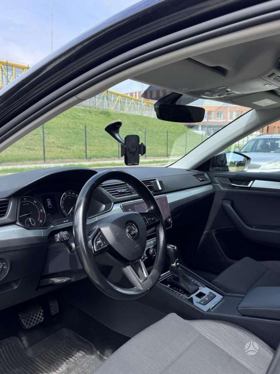 Black Skoda SuperB 2019 in Klaipeda, with an engine capacity of 2.00 L and mileage of 465 thousand km for 14500 €, photo 6 on AUTOMOTO.COM.LV