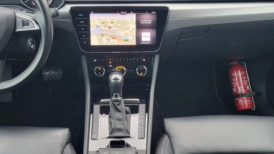 Melns Skoda SuperB 2019 Rīga, ar dzinēja tilpumu 2.00 L un nobraukumu 186 tūkst. km par 15900 €, foto 11 vietnē AUTOMOTO.COM.LV