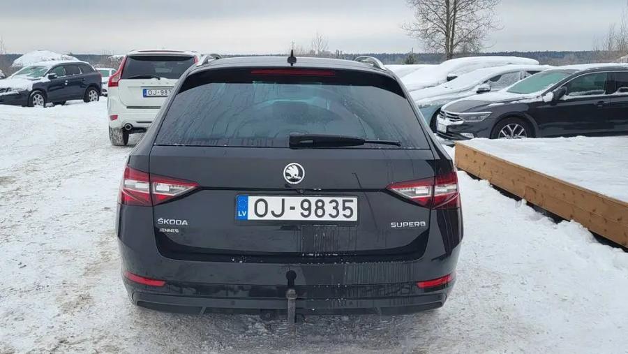 Melns Skoda SuperB 2019 Rīga, ar dzinēja tilpumu 2.00 L un nobraukumu 186 tūkst. km par 15900 €, foto 21 vietnē AUTOMOTO.COM.LV