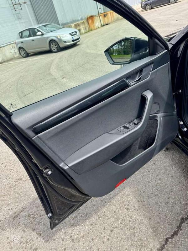 Melns Skoda SuperB 2019 Viļņa, ar dzinēja tilpumu 1.97 L un nobraukumu 267 tūkst. km par 11900 €, foto 5 vietnē AUTOMOTO.COM.LV