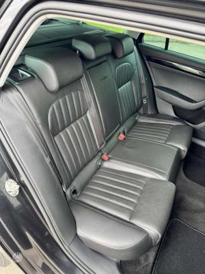 Black Skoda SuperB 2019 in Vilnius, with an engine capacity of 1.97 L and mileage of 267 thousand km for 11900 €, photo 15 on AUTOMOTO.COM.LV