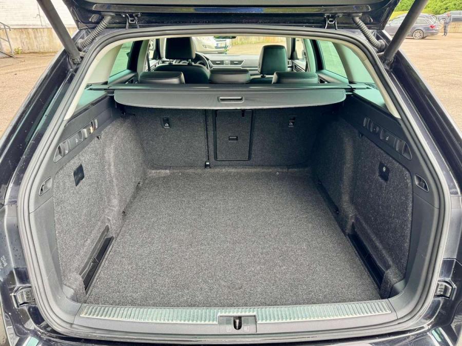 Black Skoda SuperB 2019 in Vilnius, with an engine capacity of 1.97 L and mileage of 267 thousand km for 11900 €, photo 18 on AUTOMOTO.COM.LV