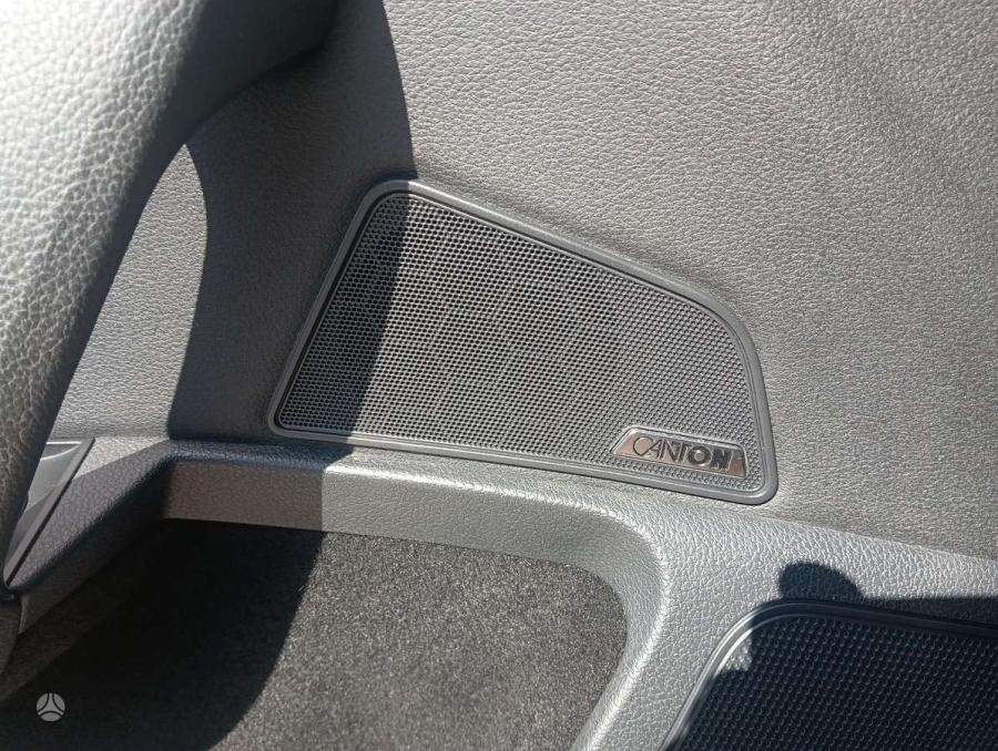 Black Skoda SuperB 2019 in Utena, with an engine capacity of 1.97 L and mileage of 275 thousand km for 12990 €, photo 32 on AUTOMOTO.COM.LV