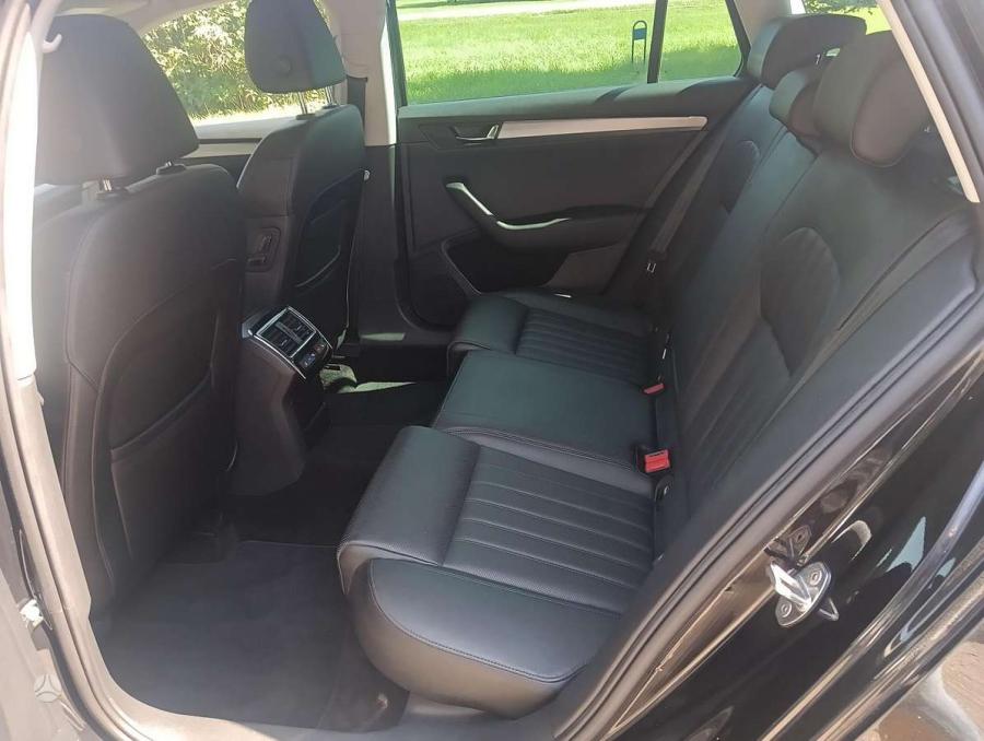 Black Skoda SuperB 2019 in Utena, with an engine capacity of 1.97 L and mileage of 275 thousand km for 12990 €, photo 13 on AUTOMOTO.COM.LV