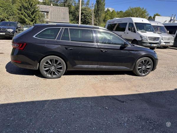Black Skoda SuperB 2019 in Jonava, with an engine capacity of 1.97 L and mileage of 250 thousand km for 9500 €, photo 8 on AUTOMOTO.COM.LV