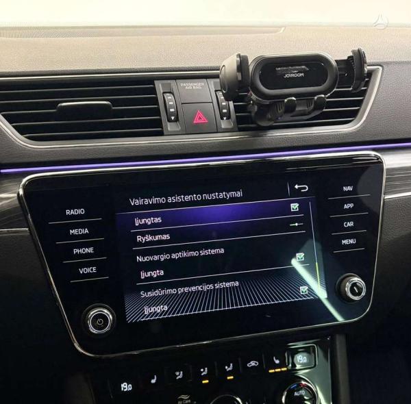 Black Skoda SuperB 2019 in Marijampole, with an engine capacity of 1.97 L and mileage of 221 thousand km for 18450 €, photo 11 on AUTOMOTO.COM.LV