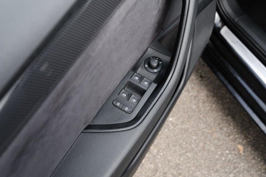 Melns Skoda SuperB 2019 Rīga, ar dzinēja tilpumu 2.00 L un nobraukumu 207 tūkst. km par 16900 €, foto 10 vietnē AUTOMOTO.COM.LV