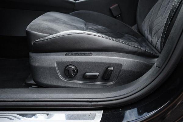 Skoda SuperB 2019 Rīga vietnē Melns Skoda SuperB 2019 Rīga, ar dzinēja tilpumu 2.00 L un nobraukumu 207 tūkst. km par 16900 €, foto 11 vietnē AUTOMOTO.COM.LV