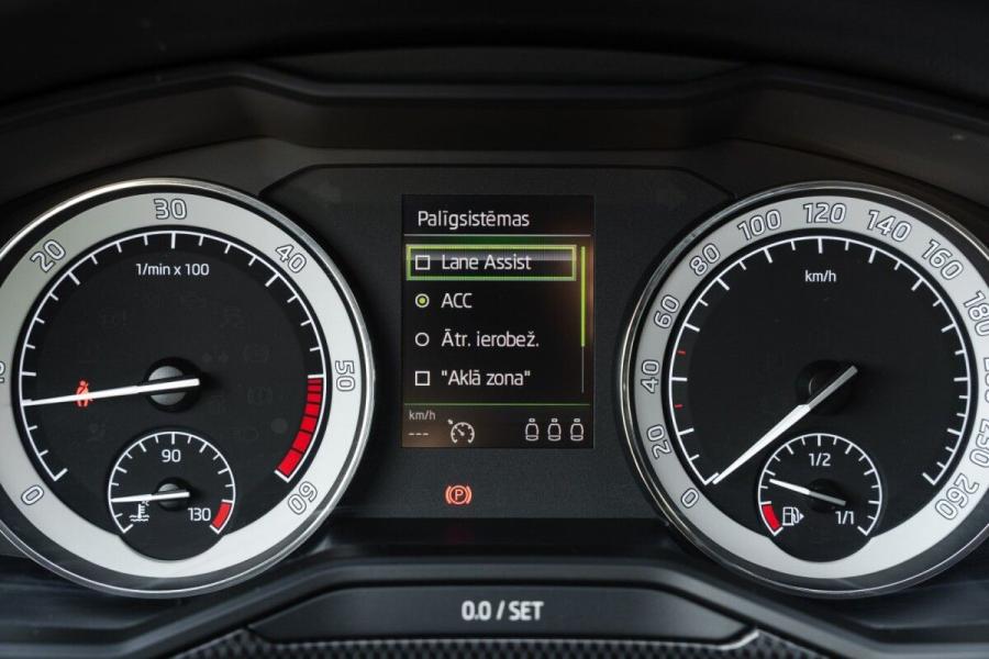 Melns Skoda SuperB 2019 Rīga, ar dzinēja tilpumu 2.00 L un nobraukumu 207 tūkst. km par 16900 €, foto 17 vietnē AUTOMOTO.COM.LV