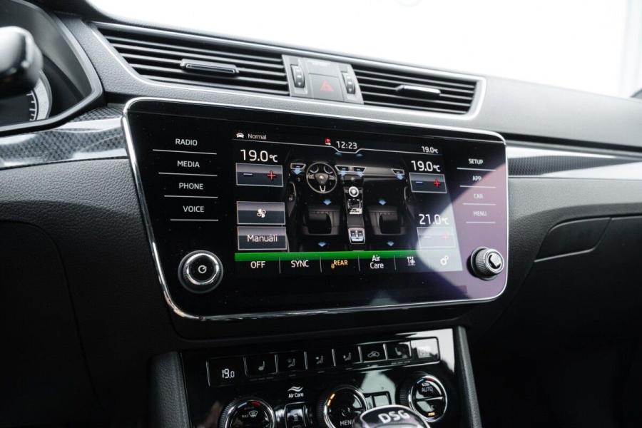 Melns Skoda SuperB 2019 Rīga, ar dzinēja tilpumu 2.00 L un nobraukumu 207 tūkst. km par 16900 €, foto 24 vietnē AUTOMOTO.COM.LV