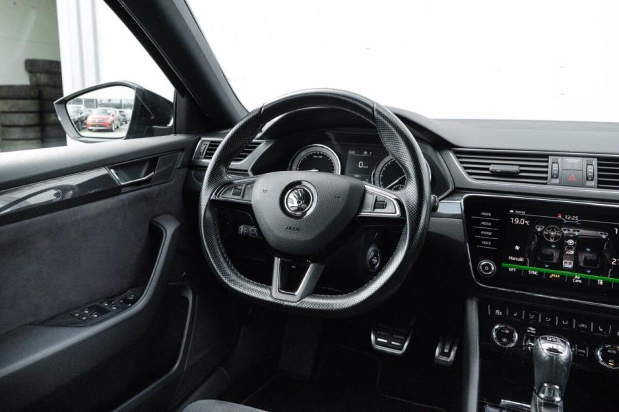 Melns Skoda SuperB 2019 Rīga, ar dzinēja tilpumu 2.00 L un nobraukumu 207 tūkst. km par 16900 €, foto 31 vietnē AUTOMOTO.COM.LV