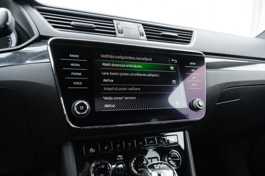 Melns Skoda SuperB 2019 Rīga, ar dzinēja tilpumu 2.00 L un nobraukumu 207 tūkst. km par 16900 €, foto 26 vietnē AUTOMOTO.COM.LV