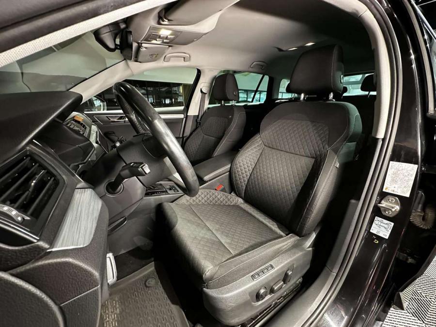 Melns Skoda SuperB 2019 Viļņa, ar dzinēja tilpumu 1.98 L un nobraukumu 177 tūkst. km par 17000 €, foto 13 vietnē AUTOMOTO.COM.LV