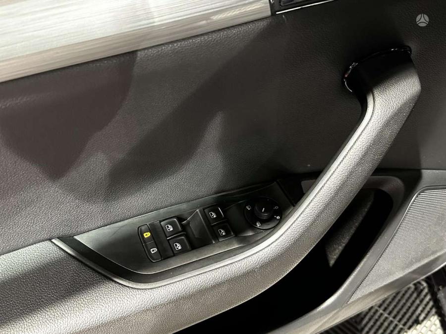 Melns Skoda SuperB 2019 Viļņa, ar dzinēja tilpumu 1.98 L un nobraukumu 177 tūkst. km par 17000 €, foto 22 vietnē AUTOMOTO.COM.LV