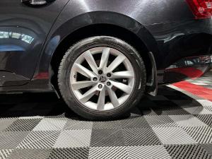 Melns Skoda SuperB 2019 Viļņa, ar dzinēja tilpumu 1.98 L un nobraukumu 177 tūkst. km par 17000 €, foto 23 vietnē AUTOMOTO.COM.LV