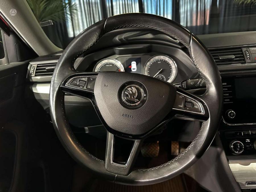 Melns Skoda SuperB 2019 Viļņa, ar dzinēja tilpumu 1.98 L un nobraukumu 177 tūkst. km par 17000 €, foto 36 vietnē AUTOMOTO.COM.LV