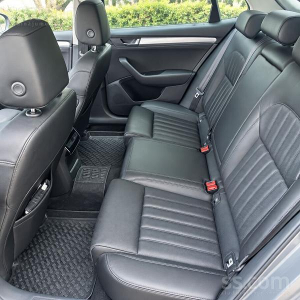 Black Skoda SuperB 2019 in Jelgava, with an engine capacity of 2.00 L and mileage of 232 thousand km for 12500 €, photo 8 on AUTOMOTO.COM.LV