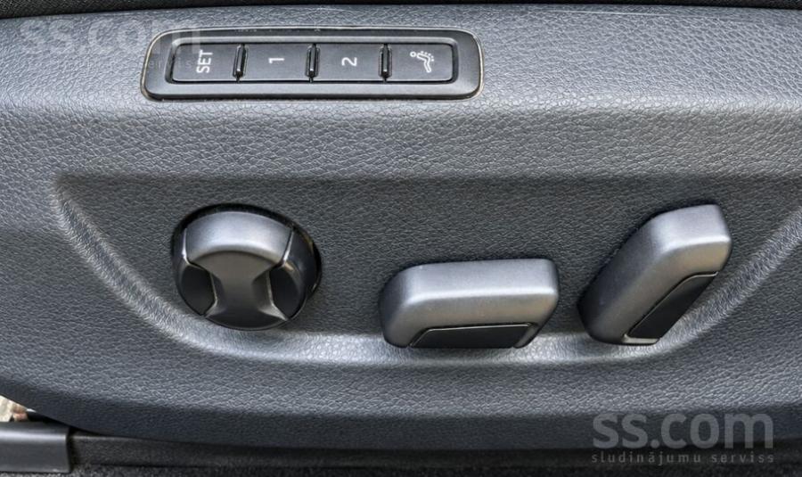 Black Skoda SuperB 2019 in Jelgava, with an engine capacity of 2.00 L and mileage of 232 thousand km for 12500 €, photo 9 on AUTOMOTO.COM.LV