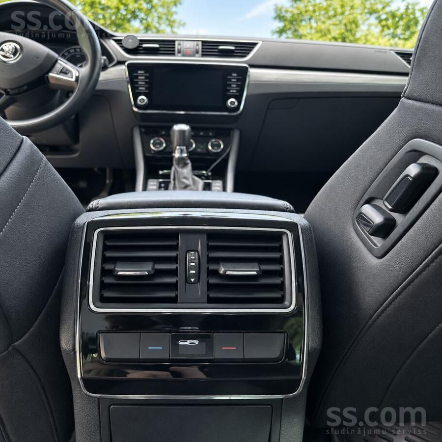 Black Skoda SuperB 2019 in Jelgava, with an engine capacity of 2.00 L and mileage of 232 thousand km for 12500 €, photo 11 on AUTOMOTO.COM.LV