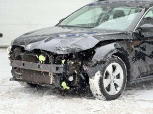 Black Skoda SuperB 2020 in Kaunas, with an engine capacity of 1.40 L and mileage of 178 thousand km for 9800 €, photo 4 on AUTOMOTO.COM.LV