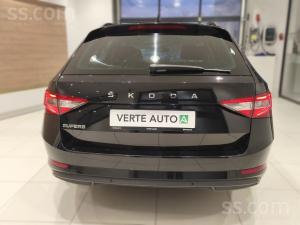Black Skoda SuperB 2020 in Riga, with an engine capacity of 2.00 L and mileage of 180 thousand km for 17490 €, photo 5 on AUTOMOTO.COM.LV