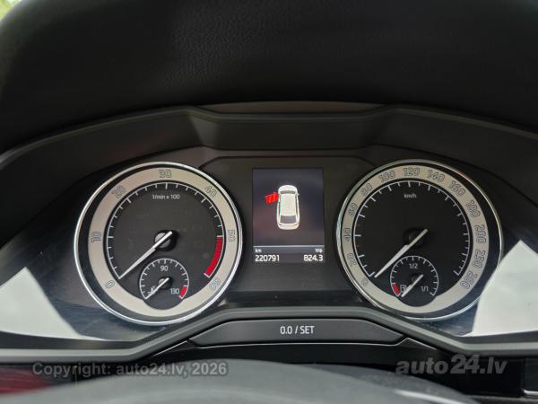Black Skoda SuperB 2020 in Tartu, with an engine capacity of 2.00 L and mileage of 221 thousand km for 17000 €, photo 8 on AUTOMOTO.COM.LV