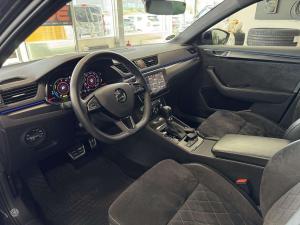 Black Skoda SuperB 2020 in Vilnius, with an engine capacity of 1.40 L and mileage of 127 thousand km for 20989 €, photo 9 on AUTOMOTO.COM.LV