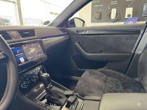 Black Skoda SuperB 2020 in Vilnius, with an engine capacity of 1.40 L and mileage of 127 thousand km for 20989 €, photo 11 on AUTOMOTO.COM.LV