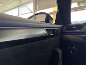 Black Skoda SuperB 2020 in Vilnius, with an engine capacity of 1.40 L and mileage of 127 thousand km for 20989 €, photo 27 on AUTOMOTO.COM.LV