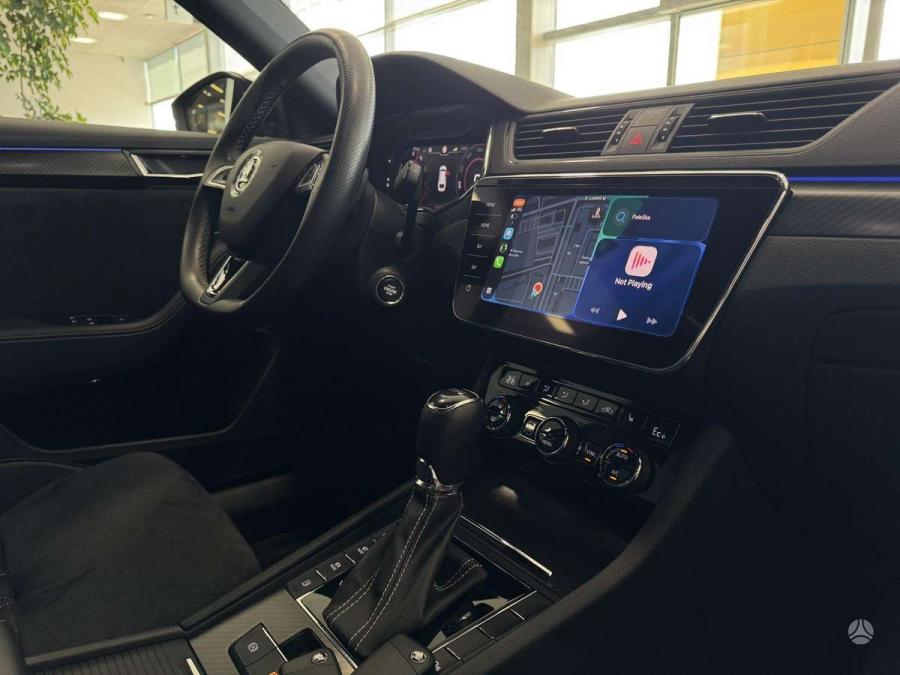 Black Skoda SuperB 2020 in Vilnius, with an engine capacity of 1.40 L and mileage of 127 thousand km for 20989 €, photo 36 on AUTOMOTO.COM.LV