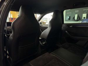 Black Skoda SuperB 2020 in Vilnius, with an engine capacity of 1.40 L and mileage of 127 thousand km for 20989 €, photo 28 on AUTOMOTO.COM.LV