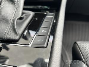 Melns Skoda SuperB 2020 Liepāja, ar dzinēja tilpumu 1.40 L un nobraukumu 142 tūkst. km par 18999 €, foto 24 vietnē AUTOMOTO.COM.LV
