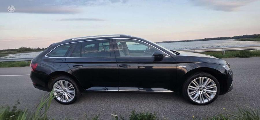 Черный Шкода Суперб 2020 в Мариямполе, объемом двигателя 1.40 л и пробегом 50 тыс. км за 17300 €, фото 4 на AUTOMOTO.COM.LV