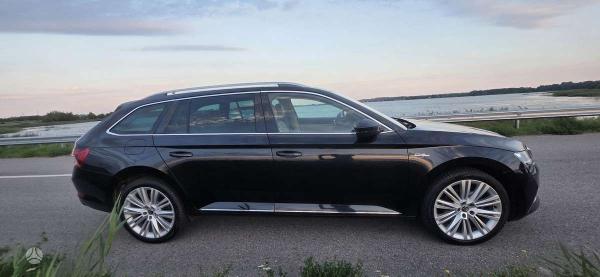 Black Skoda SuperB 2020 in Marijampole, with an engine capacity of 1.40 L and mileage of 50 thousand km for 17300 €, photo 5 on AUTOMOTO.COM.LV