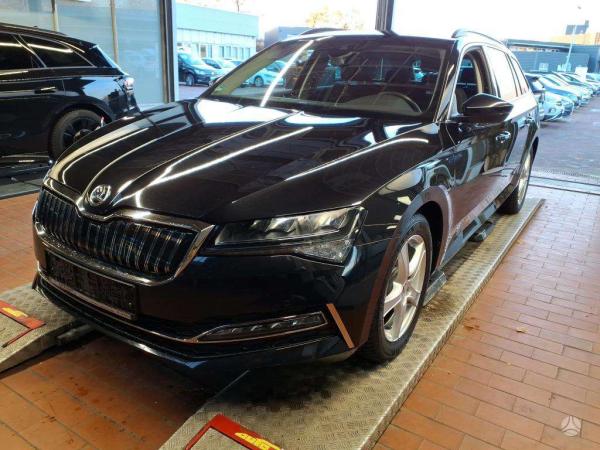 Black Skoda SuperB 2021 in Vilnius, with an engine capacity of 1.40 L and mileage of 129 thousand km for 19222 €, photo 1 on AUTOMOTO.COM.LV